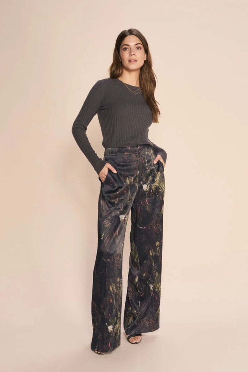 Mos Mosh Discover the newest collection of Inspired Fashion @Weekends